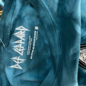 Def Leppard | Shirts | Def Leppard Blue Tie Dye Stretch Medium Mens Tee ...